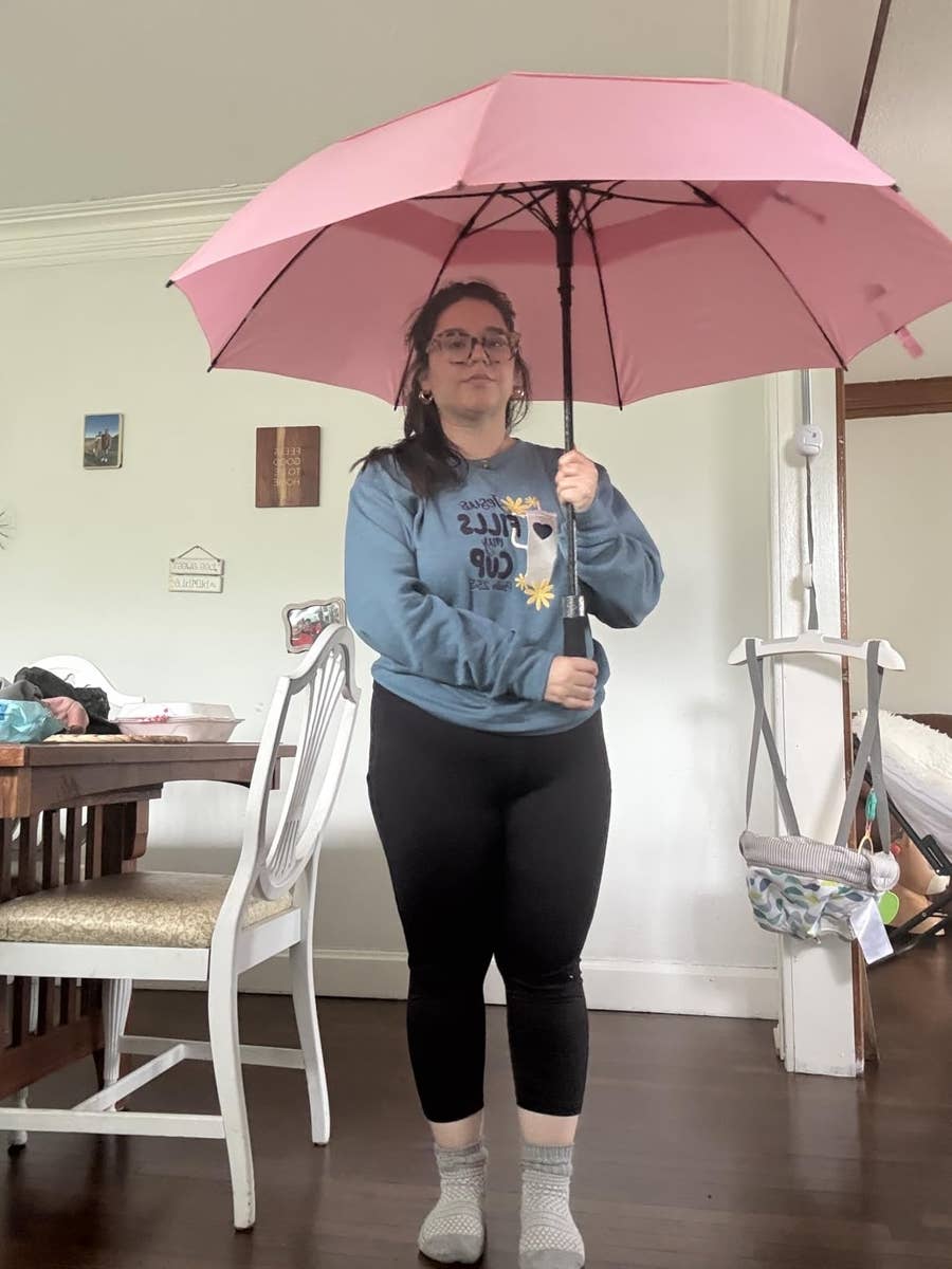 do umbrellas keep you cool