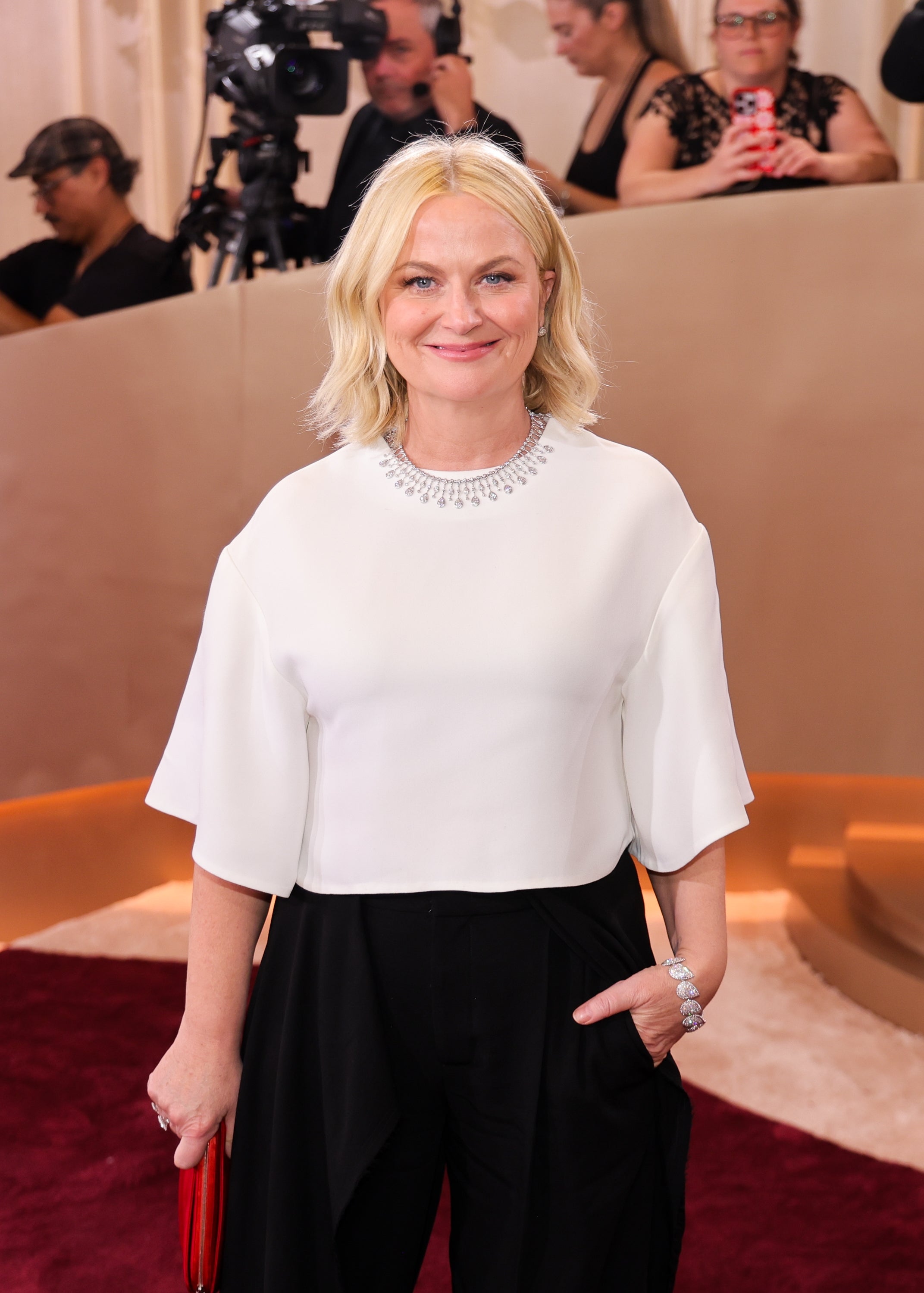 Jennifer Lawrence Stunned By Amy Poehler's Perimenopause Comment