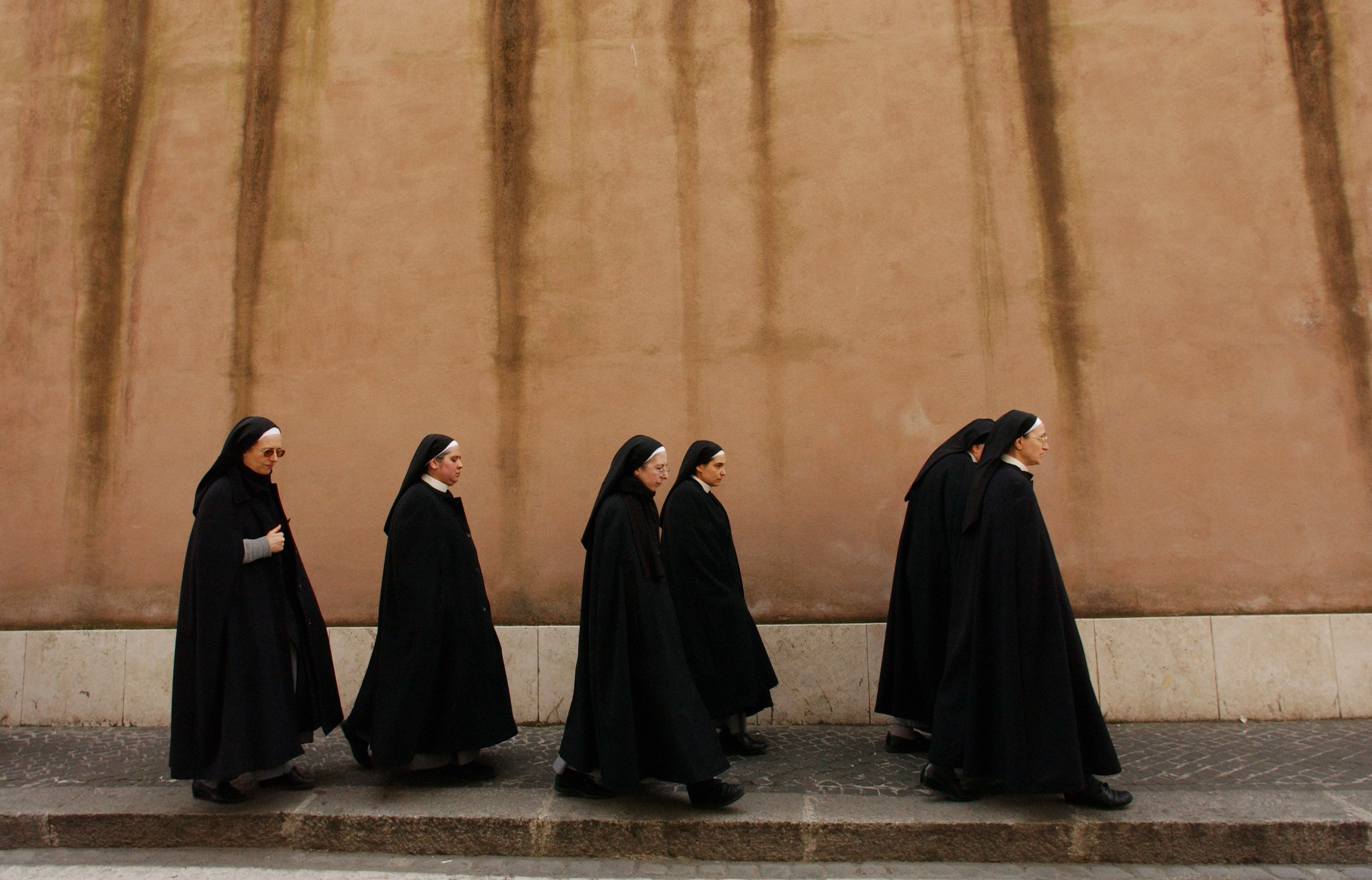 Ex-Priests And Nuns Revealed Why They Left The Church
