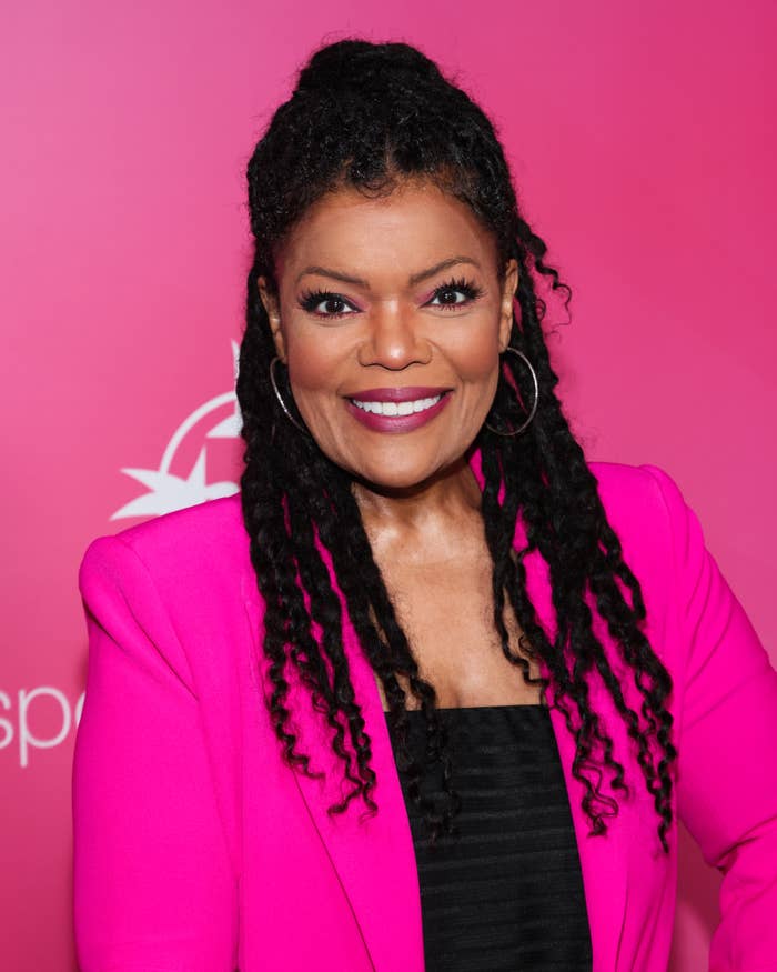 Yvette Nicole Brown Slams Susan Sarandon Over Politics