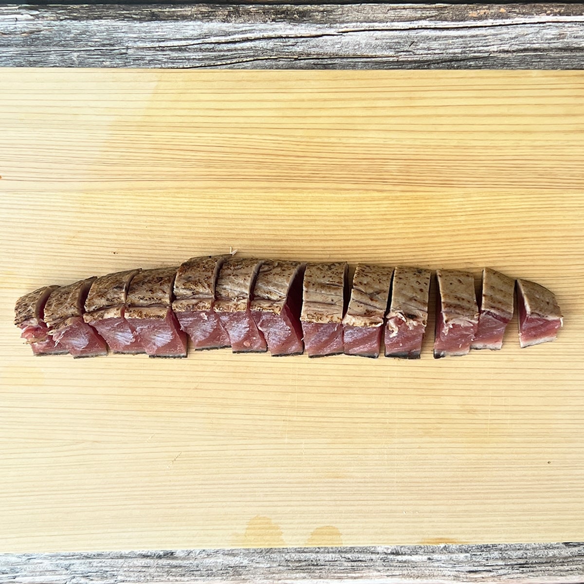 【まだお刺身だけで食べてるの？】カツオのたたきで竜田揚げ。にんにくとしょうがの香りが染みてご飯が進む レシピ・作り方｜Tasty