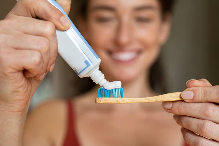 This Baseball Player's Bizarre Teeth Brushing Technique