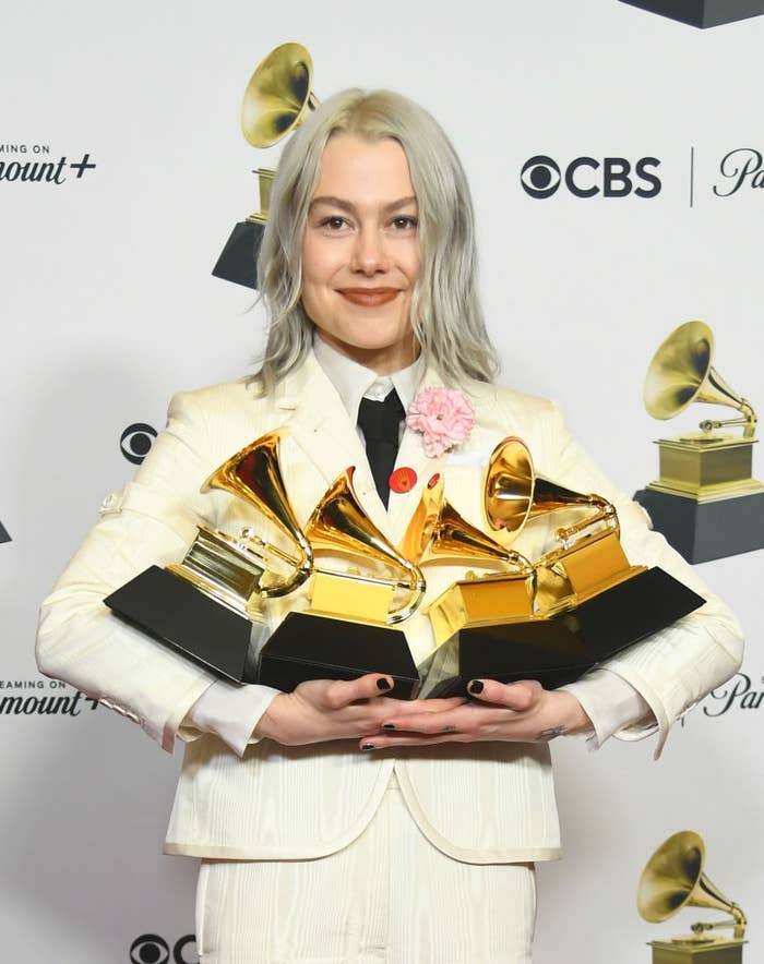Phoebe Bridgers No-Phones Tour: Fans' Divided Reactions