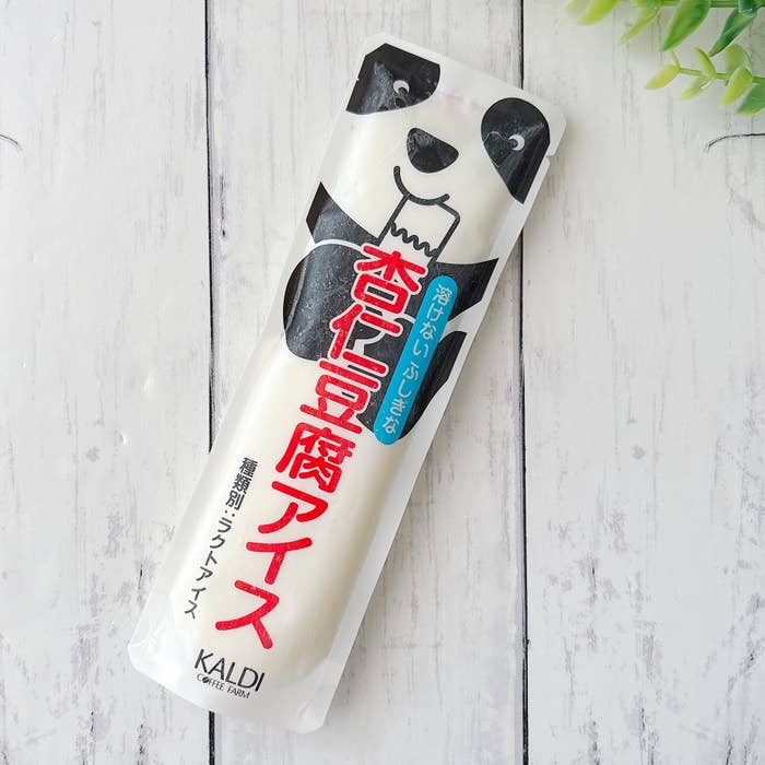 カルディの『絶品スイーツ』3選。「杏仁豆腐アイス」など、夏に食べたいおやつばかりです！《実食レビュー》