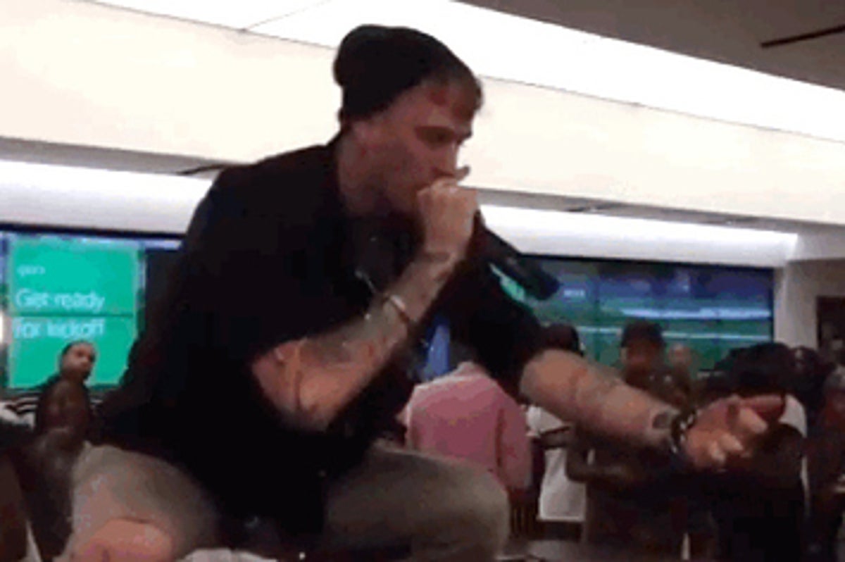 Rapper Kicked Out Of Microsoft Store Event After Yelling "F*ck These ...