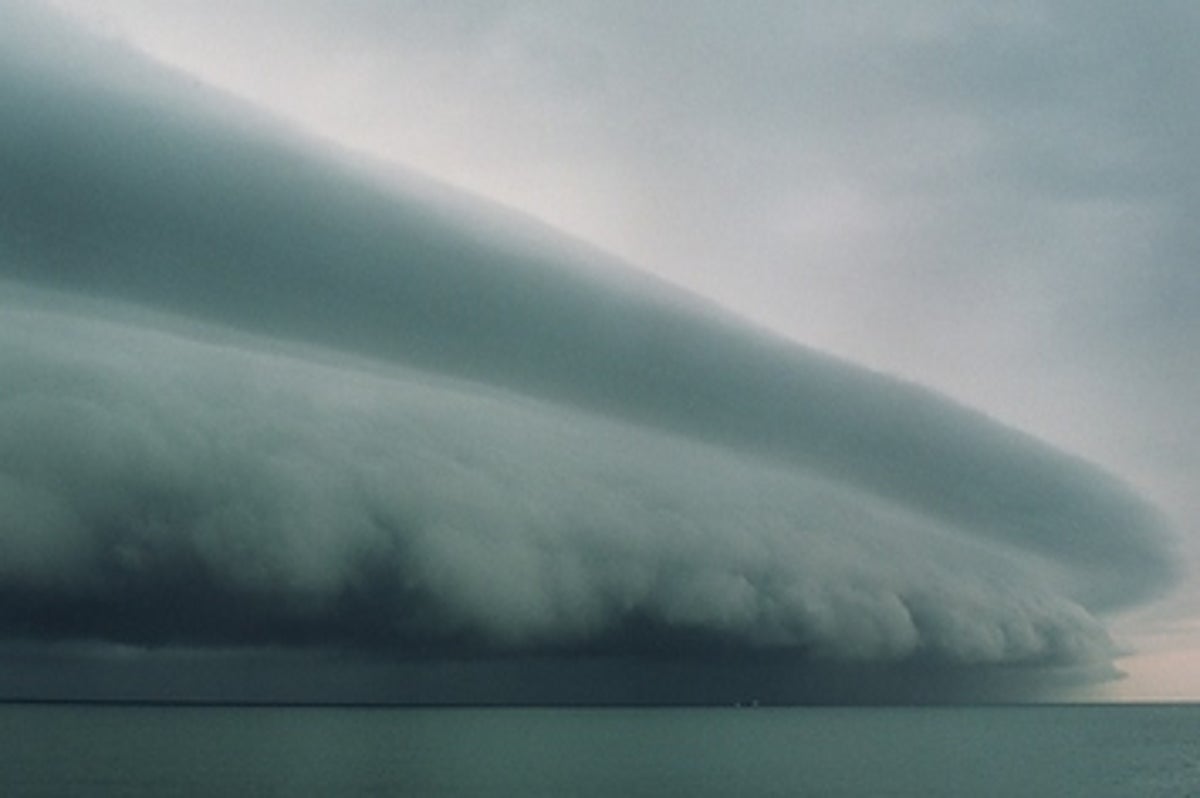The Real Story Behind the Incredible Storm Photo That Just Won't Die