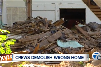 Man Tricks Demolition Crew Into Destroying His Neighbor's House Instead ...