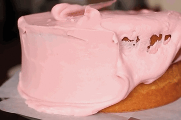 30 Amazing Frosting GIFs To Improve Your Day