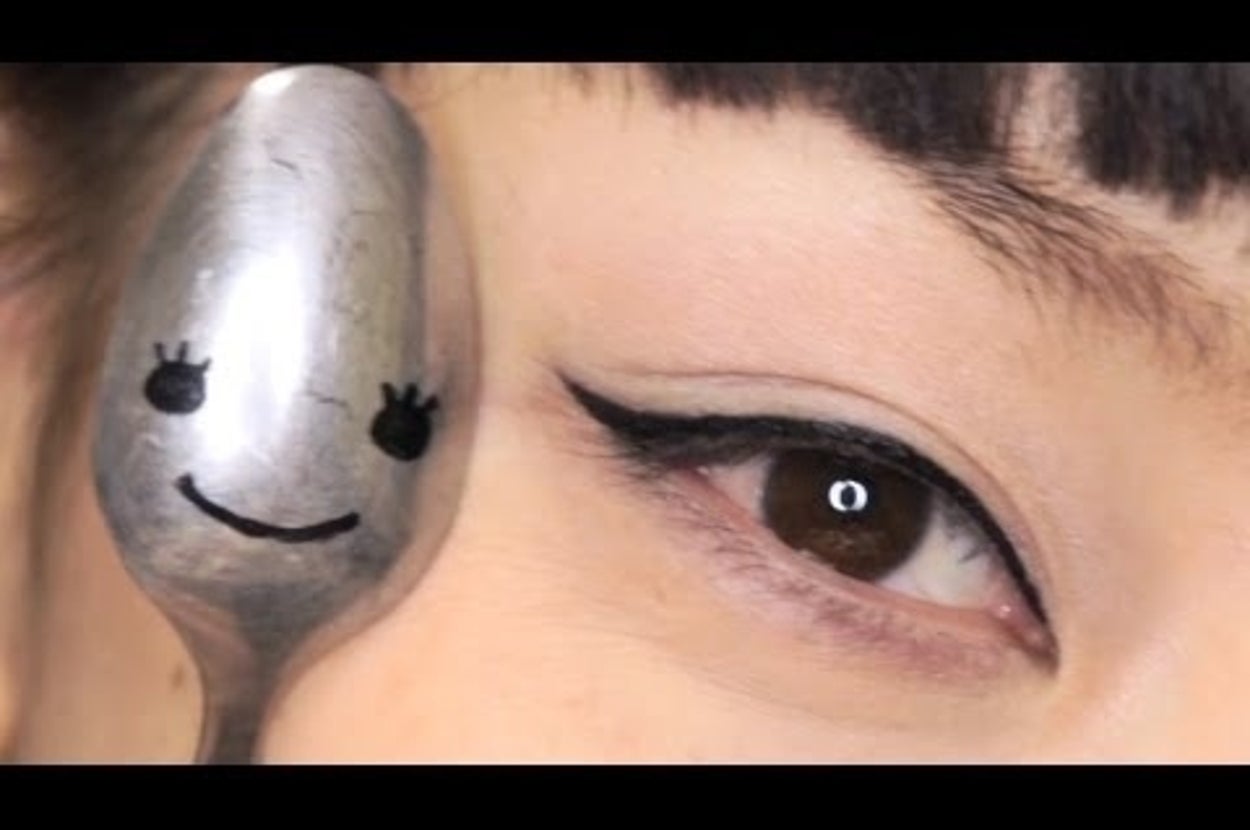 spoon makeup hack