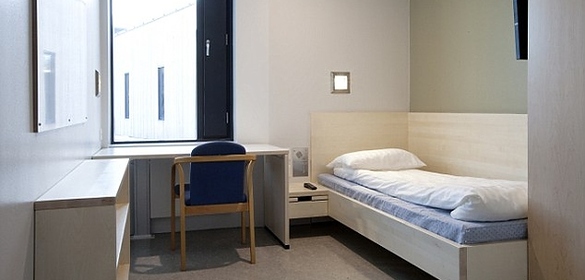 Scandinavian Prison Or American Office