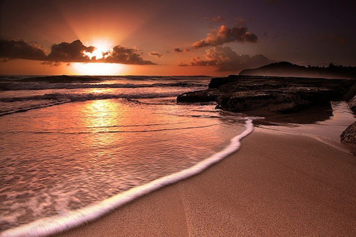 How To Throw An Epic Beach Party