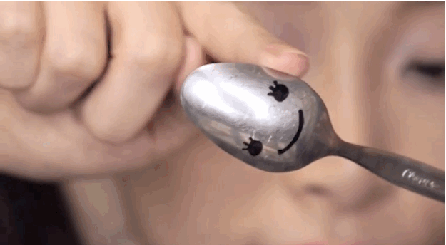 spoon eye makeup hack