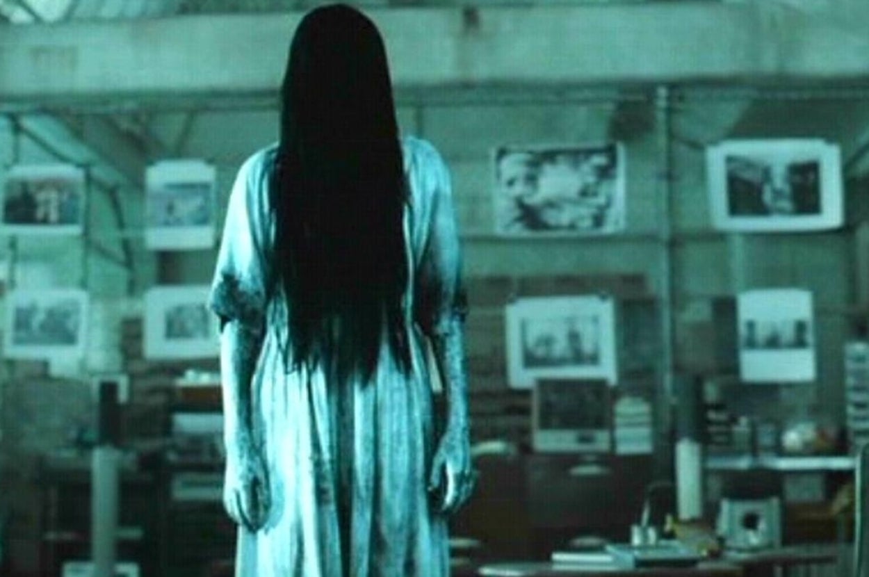 20 Bloodless Horror Films That Are Still Terrifying