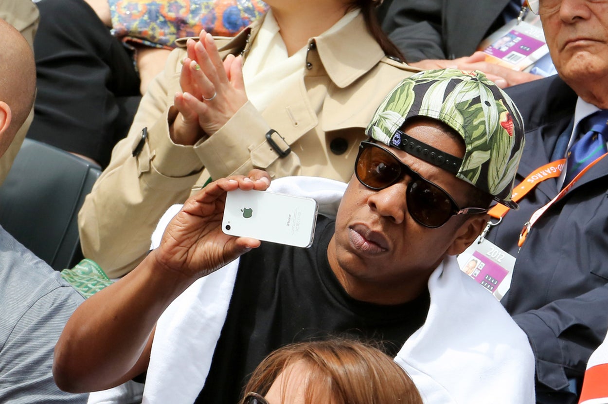 11 Times Jay-Z Used A Phone That Wasn't A Samsung Galaxy