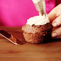 30 Amazing Frosting GIFs To Improve Your Day