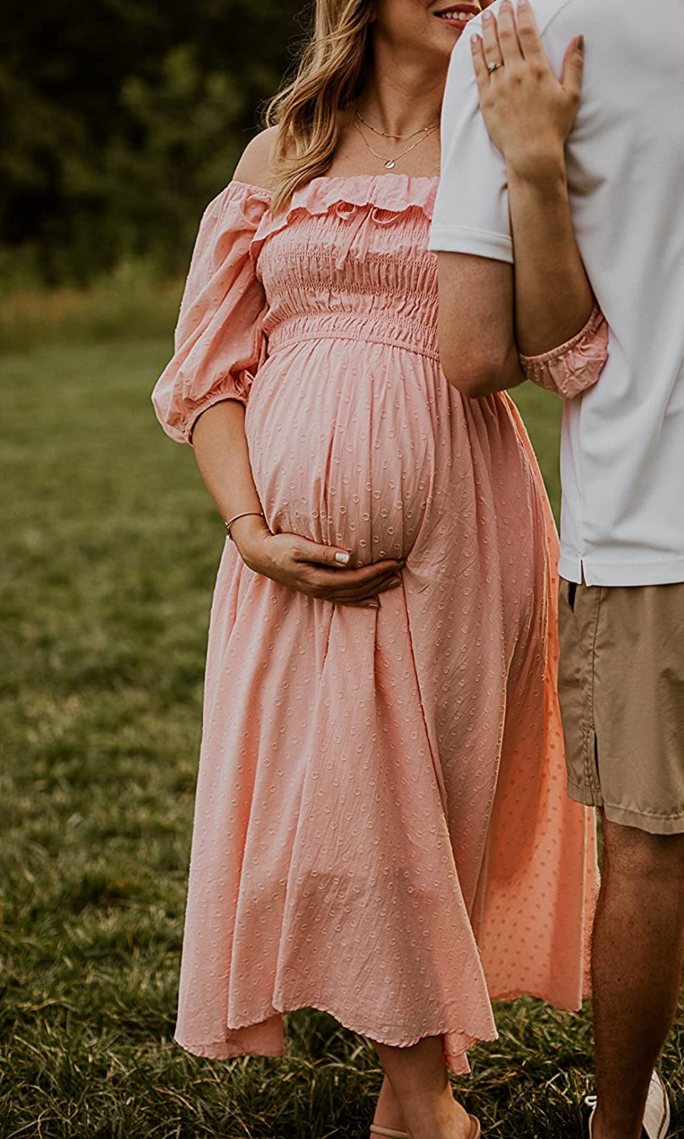 31 Best Baby Shower Dresses For Stylish Parents-To-Be