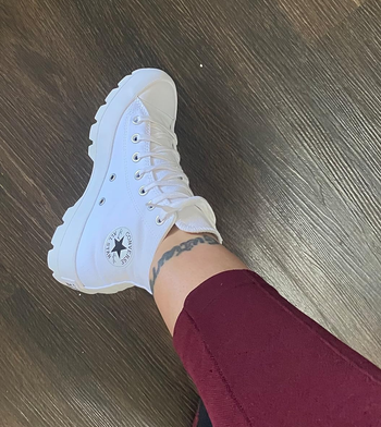 35 Genuinely Cute Pairs Of Kicks