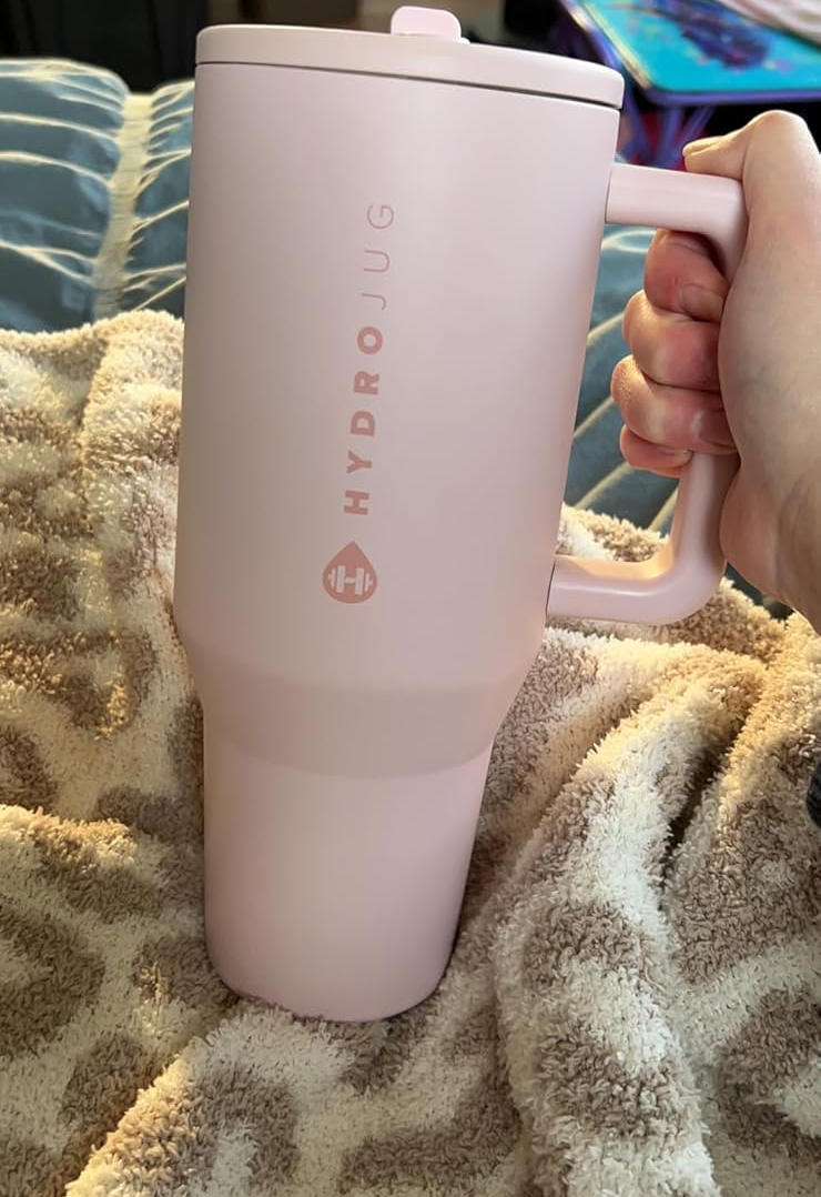 24 Best Aesthetic Water Bottles For Stylish Hydration