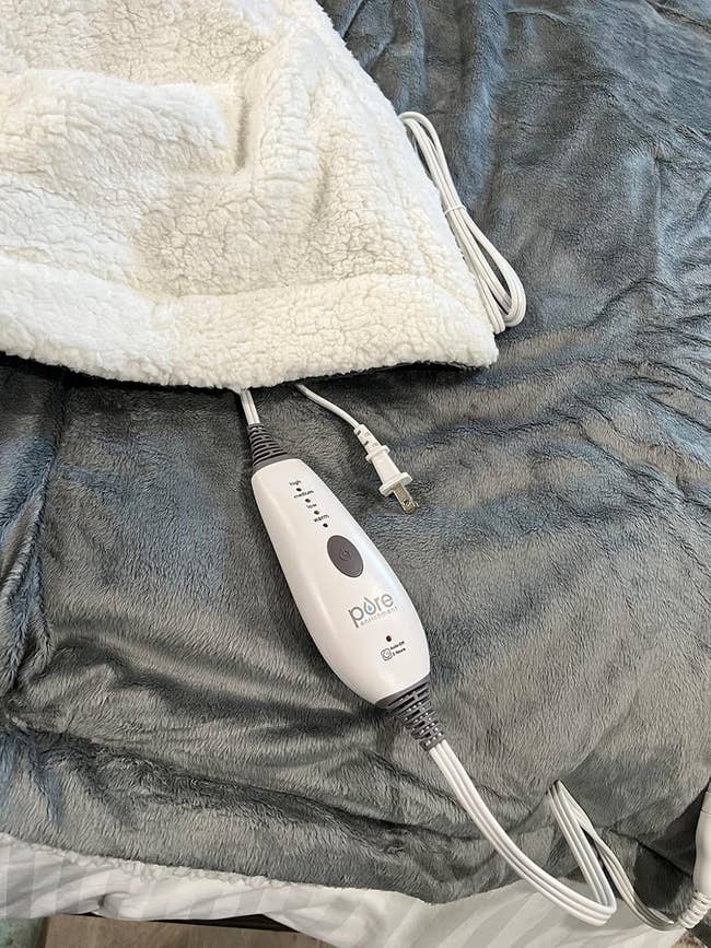 34 Best Heated Blankets To Keep You Warm And Cozy