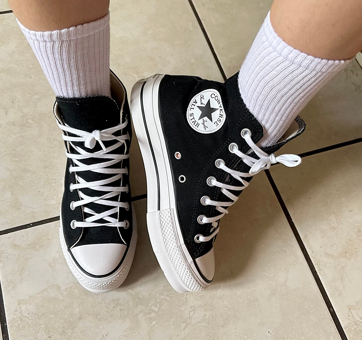 37 Best Sneakers For Wide Feet That Reviewers Love