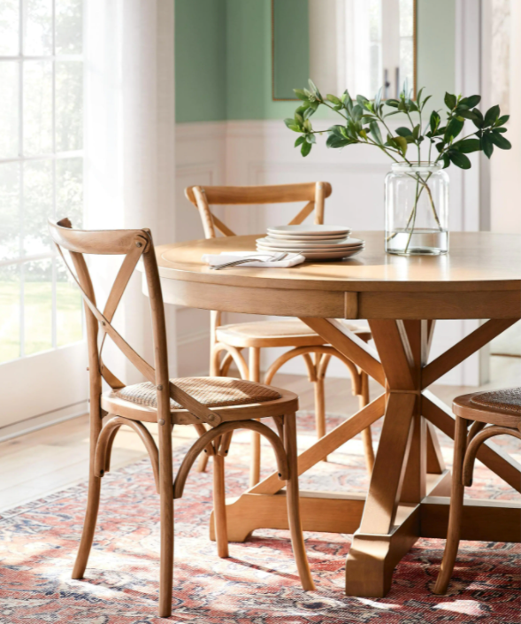 25 Best Round Tables We're Giving A Round Of Applause