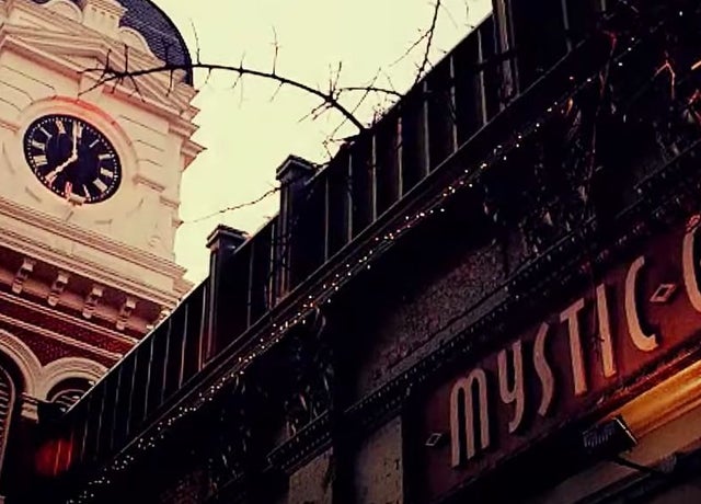 Anna Grayson on BuzzFeed