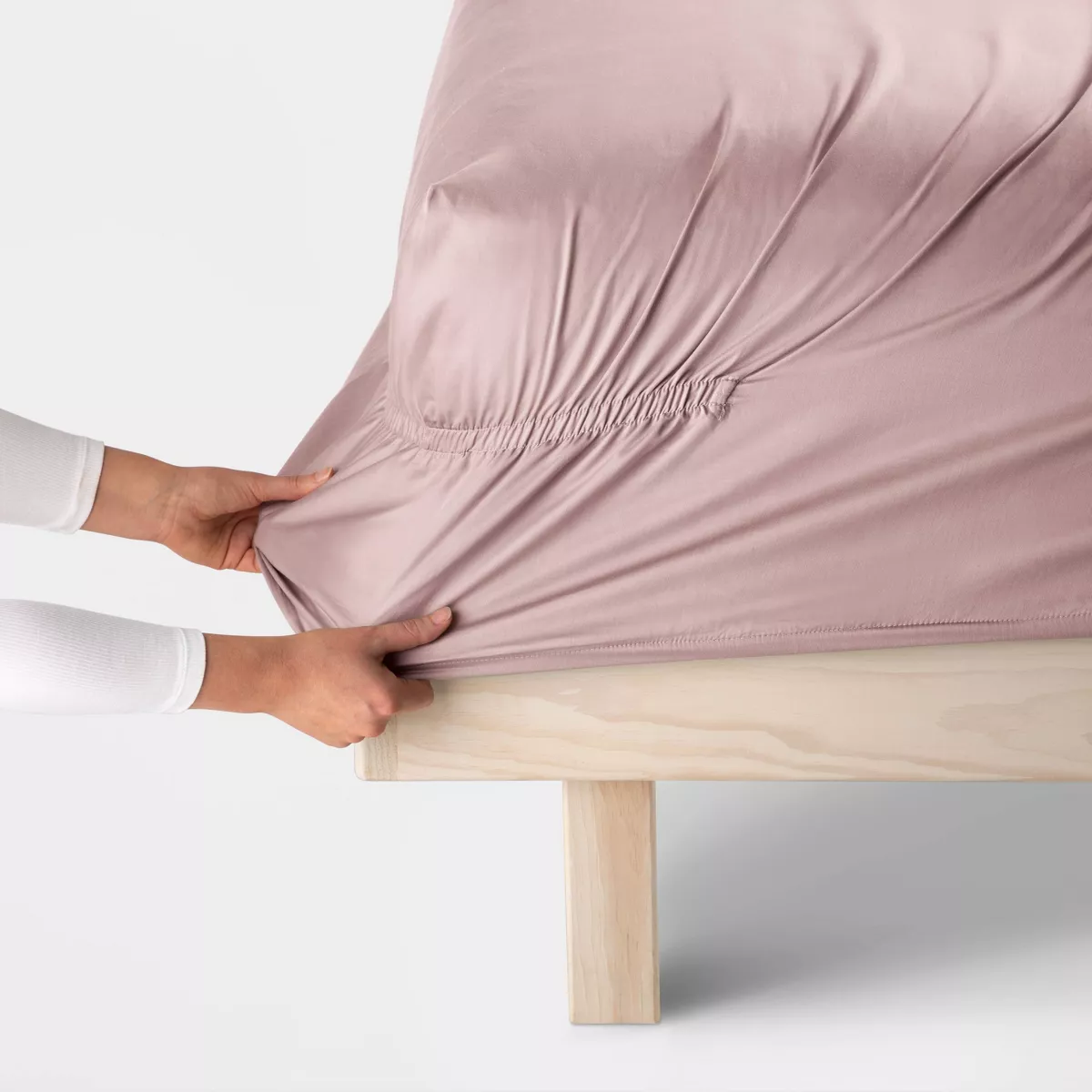 20 Best Cooling Sheets For Hot Sleepers In 2025