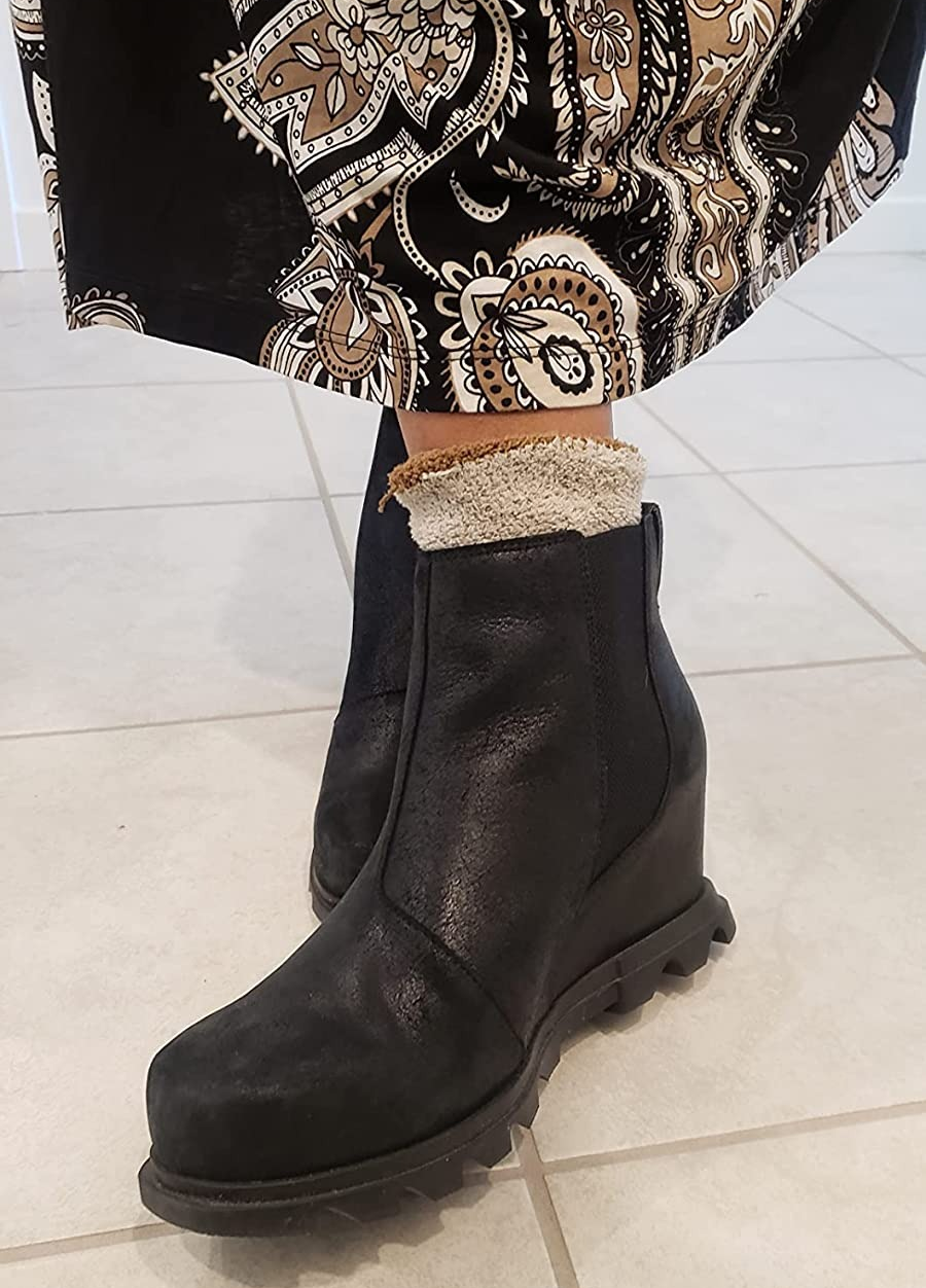20 Cute Wedges You’ll Wanna Wear Over And Over Again
