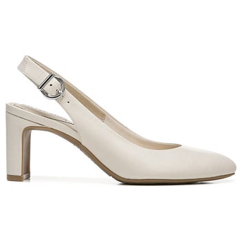 16 Best Heels For Wide Feet That Reviewers Love