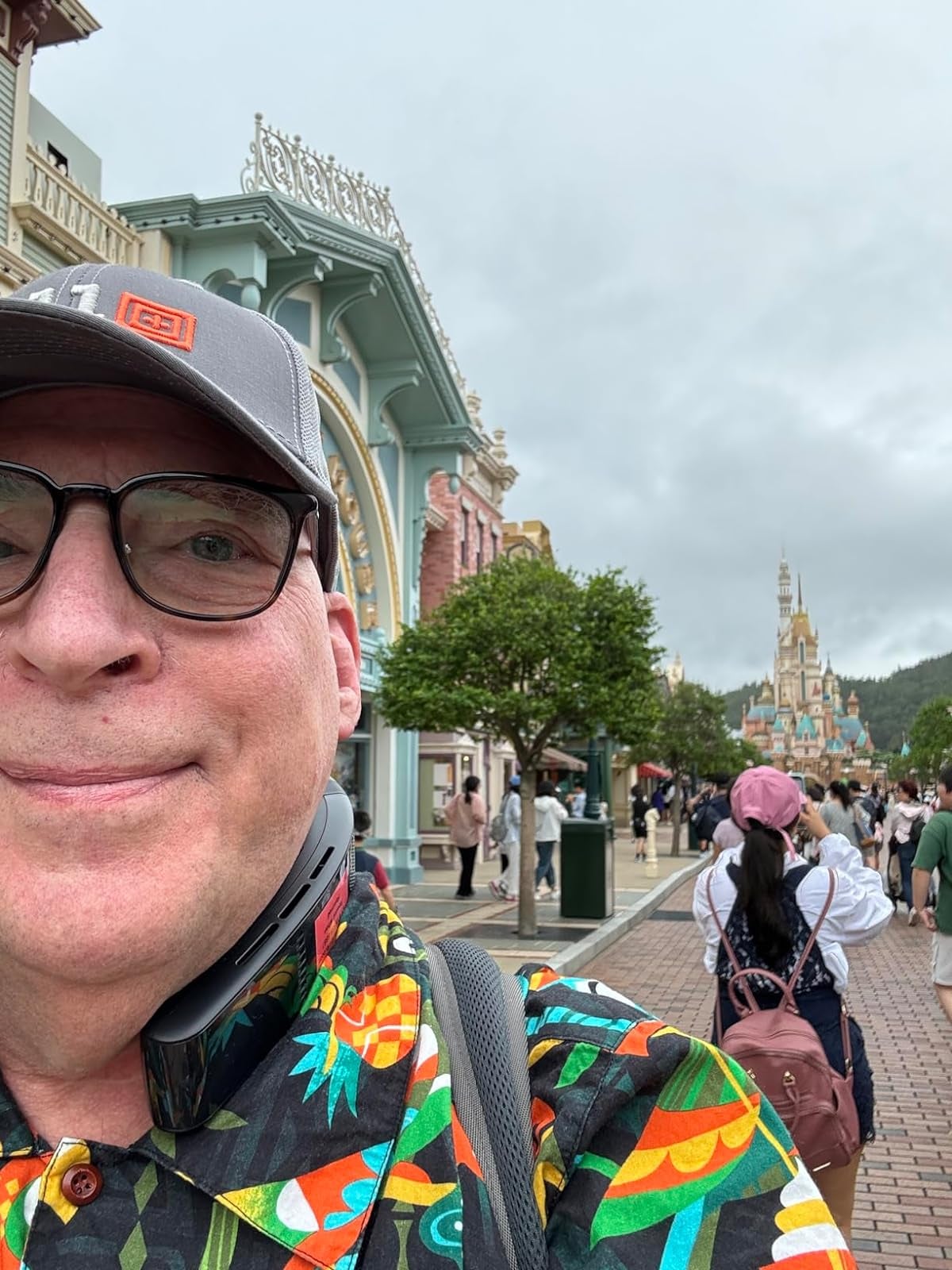 17 Best Neck Fans To Stay Cool On Hot Days