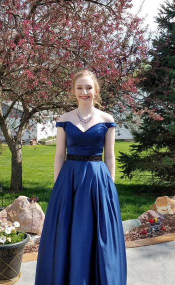 30 Gorgeous Prom Dresses Under $200