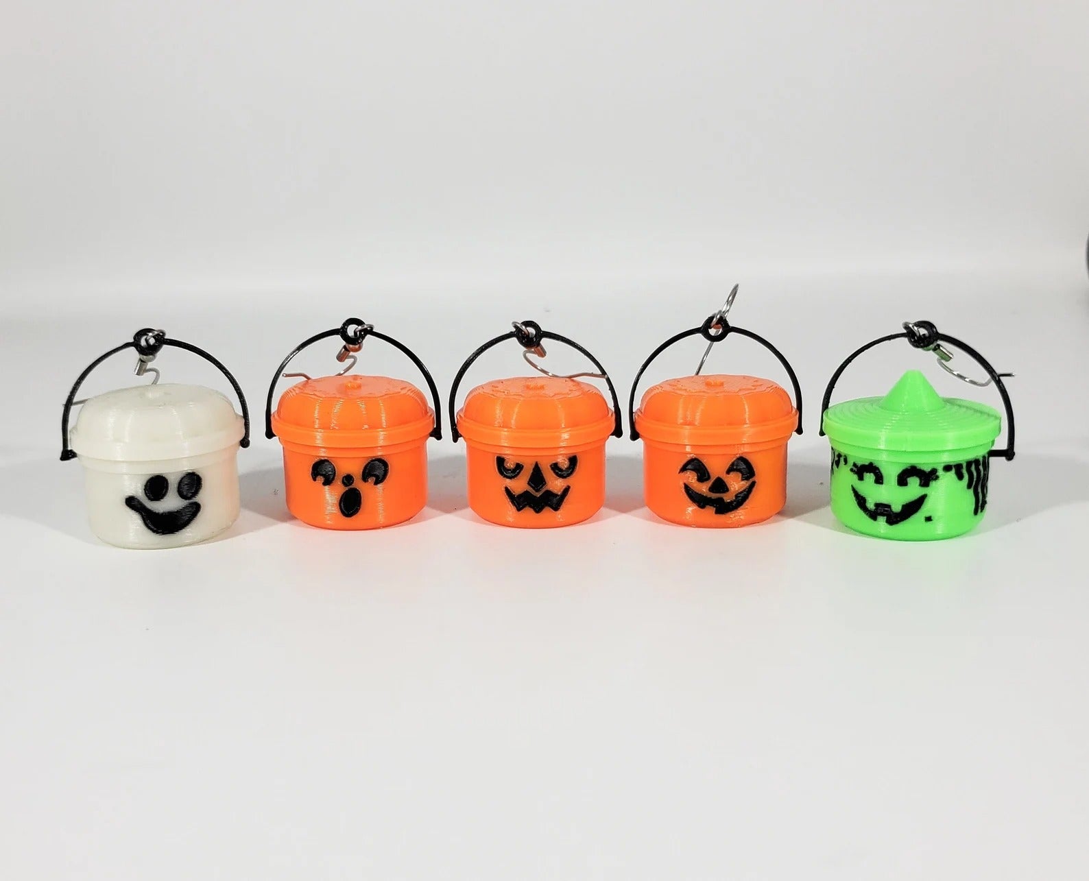 31 Stylish Things That Are Serving Up Spooky Vibes