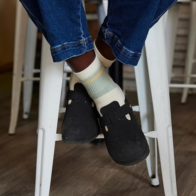 25 Best Wool Socks For Warmer Feet