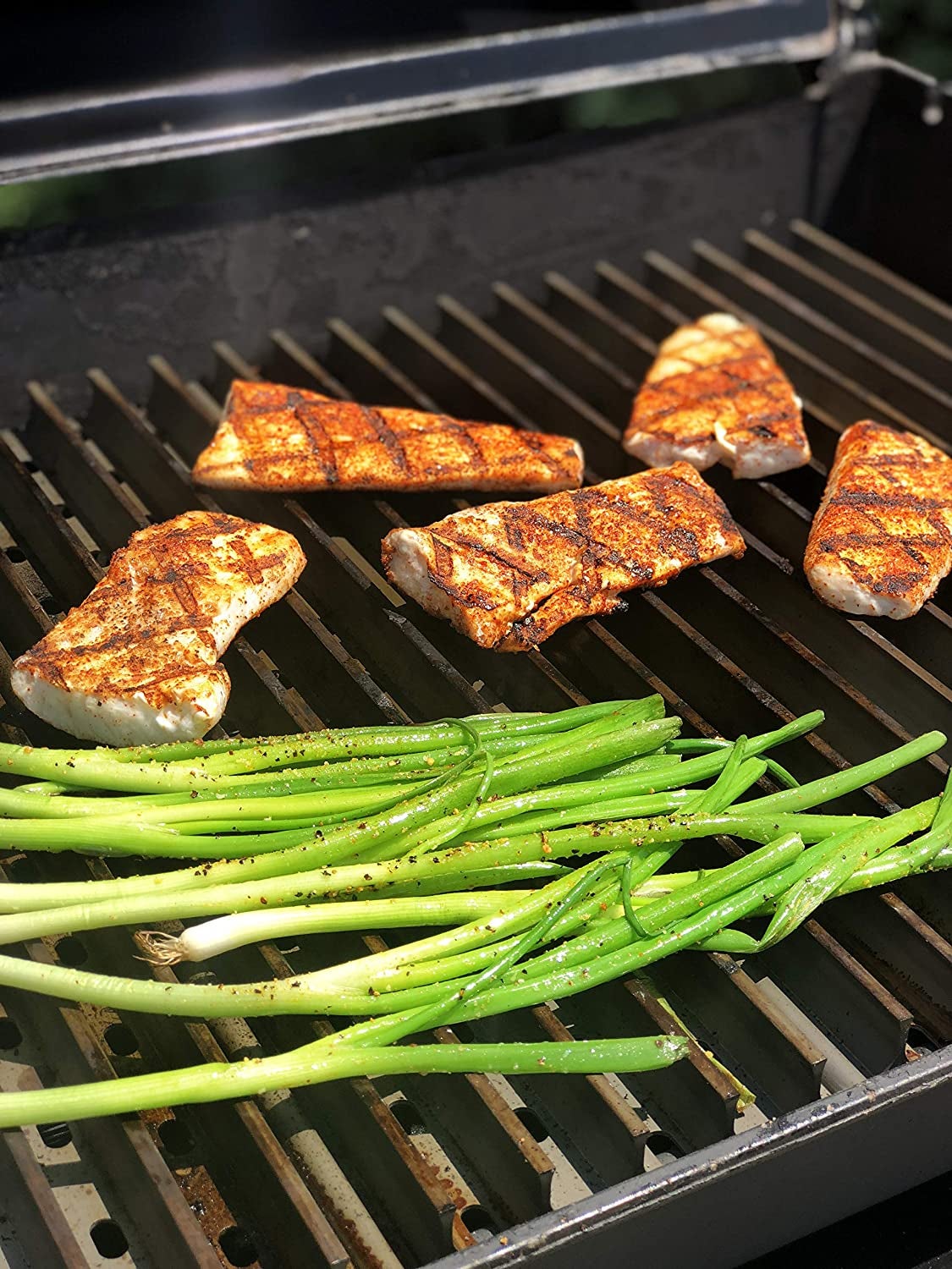 13 Best Grill Racks For A Successful Sizzling BBQ 2022