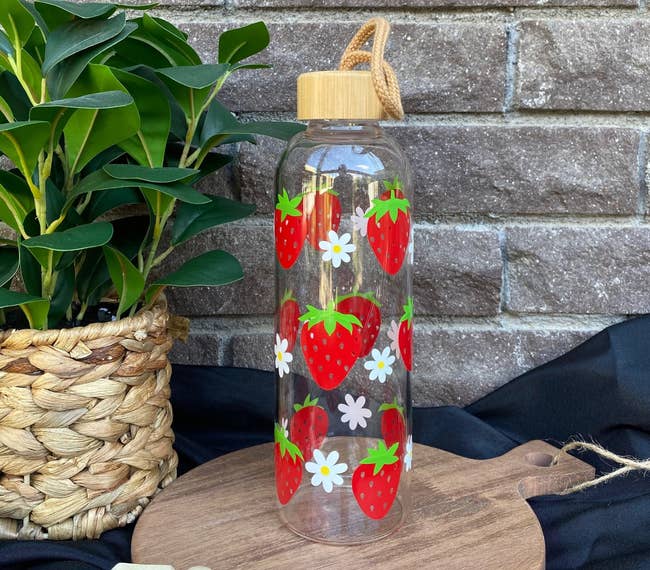 24 Best Aesthetic Water Bottles For Stylish Hydration