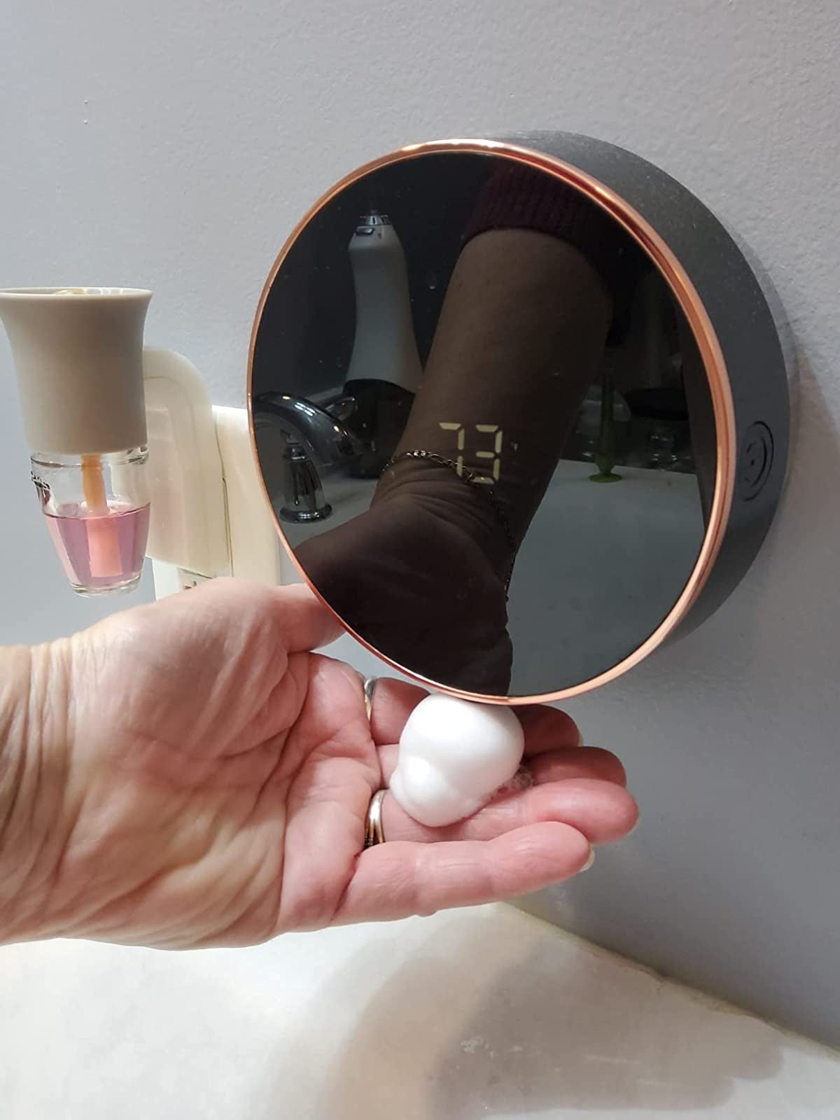 39 Gadgets That'll Solve Some Of Your Annoying Problems
