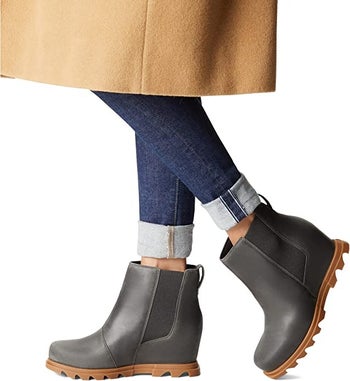 20 Cute Wedges You’ll Wanna Wear Over And Over Again