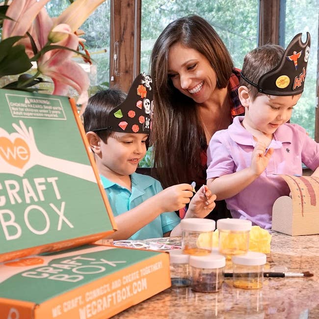 23 Best Subscription Boxes For Kids