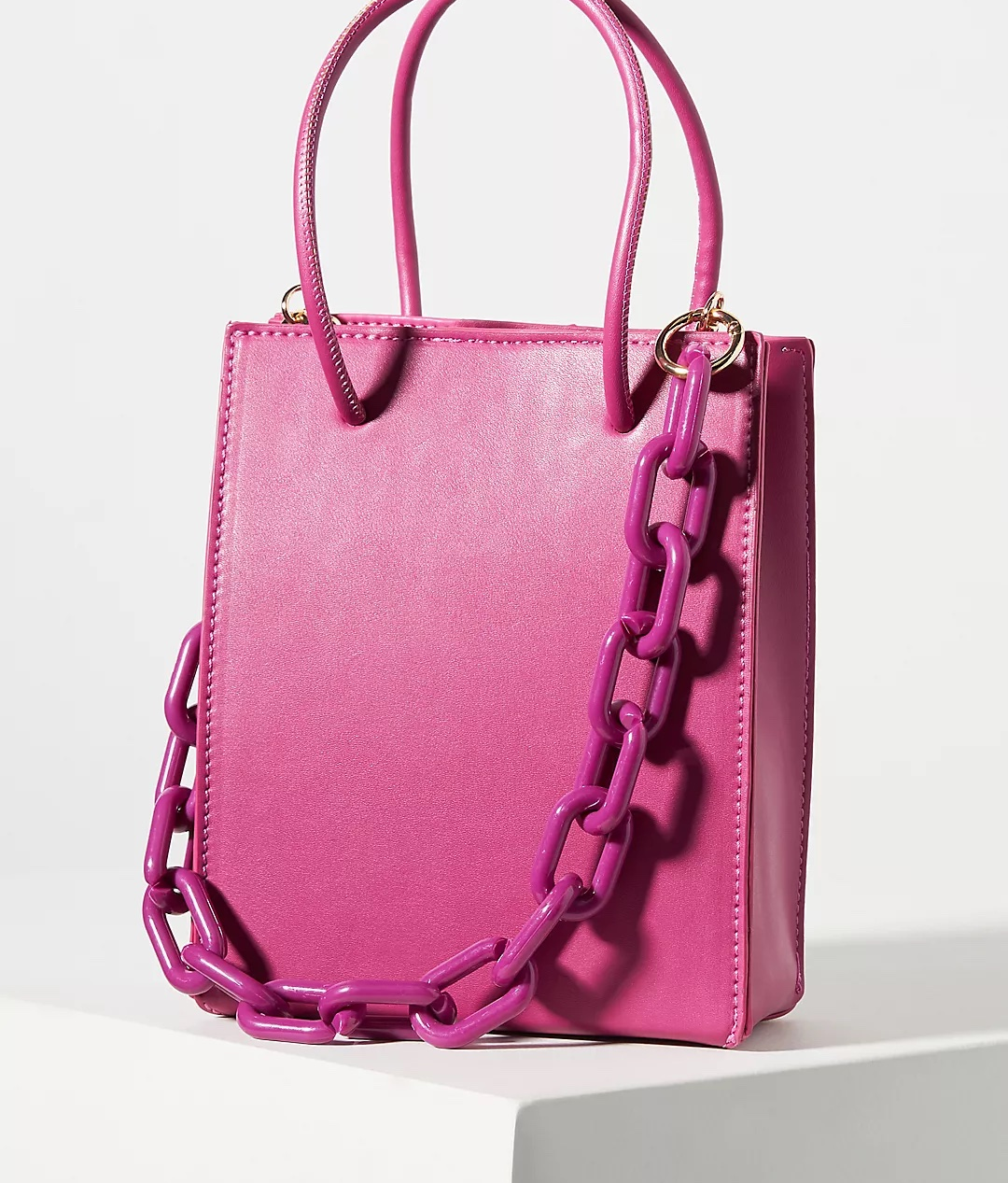 30 Fun Accessories To Add Color To Your All-Black Wardrobe