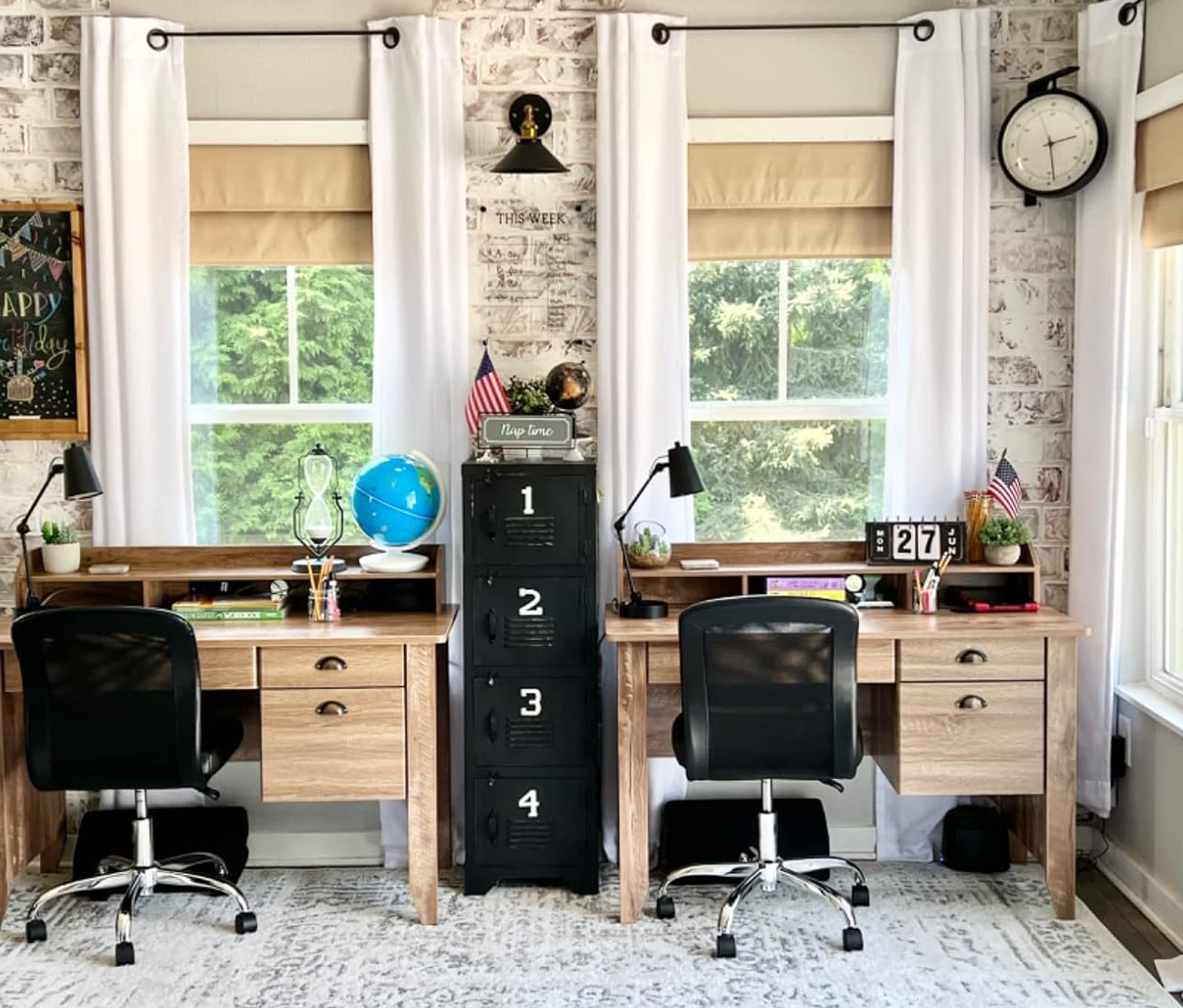 36 Cheap Desks For Setting Up An Office Space For Less