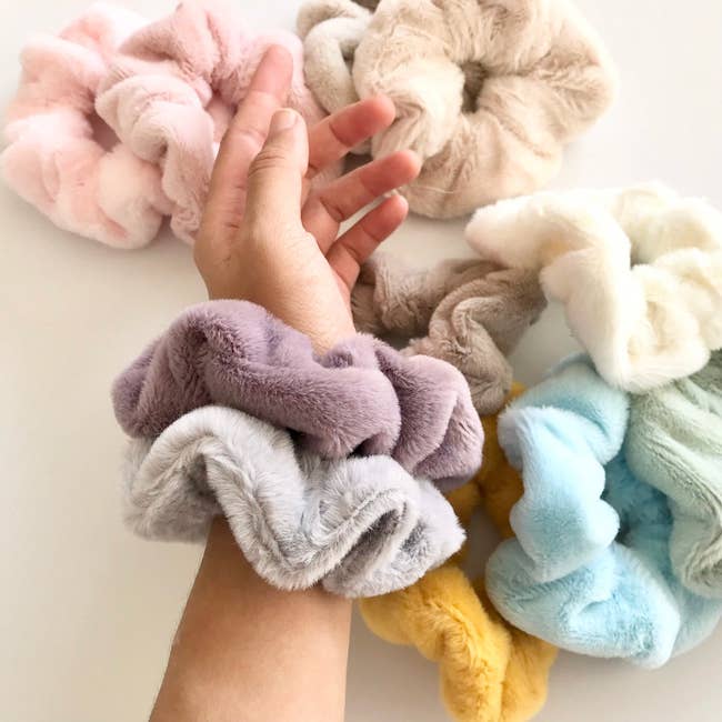 23 Fuzzy Stylish Things To Wear If You Wanna Look Like A Fashionable ...