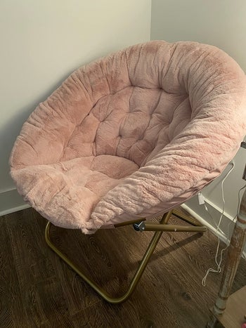 18 Best Lounge Chairs For All Your Leaning Back Needs