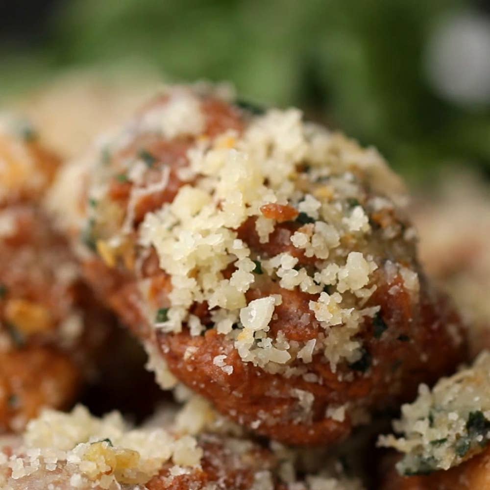 Garlic Parmesan Chicken Poppers Recipe by Tasty