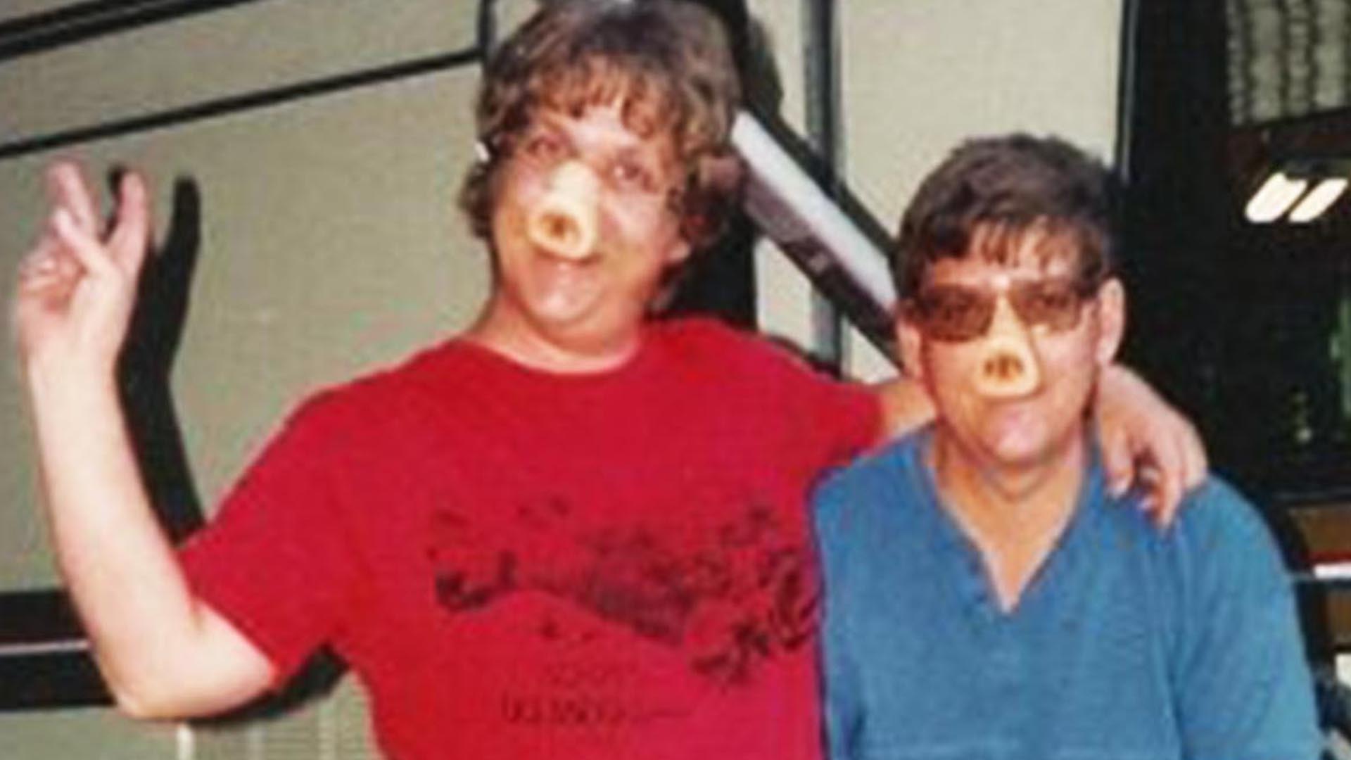 10 Painfully Awkward Camping Photos